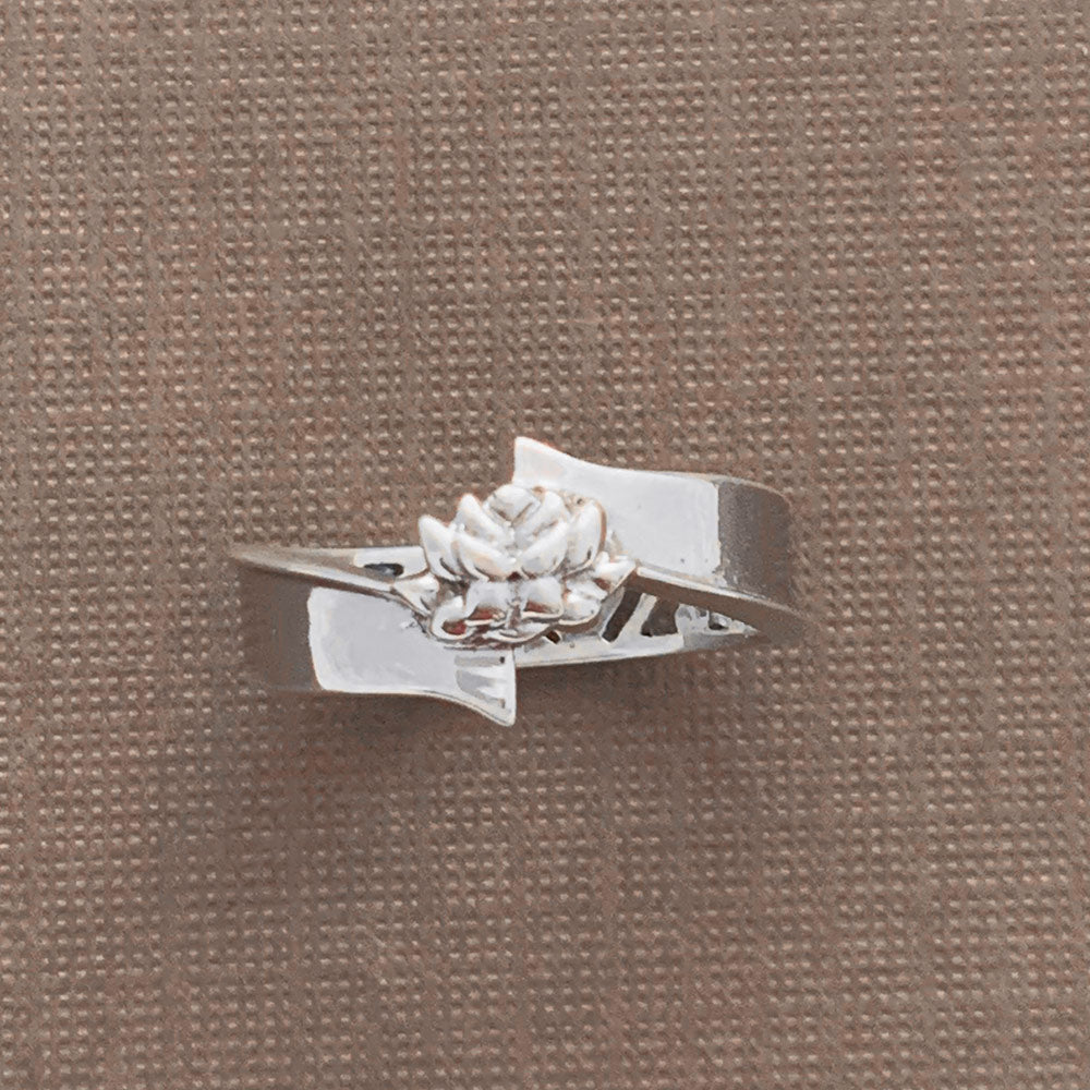 Sattva Lotus Silver Jaali Ring-16